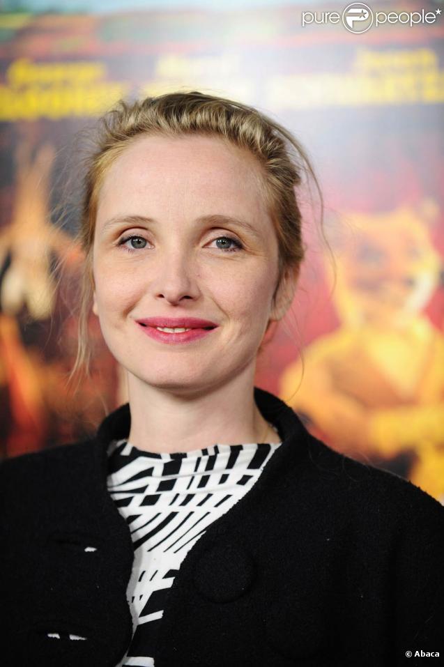 La jolie Julie Delpy vous emmène dans l'espace... et en famille ...
