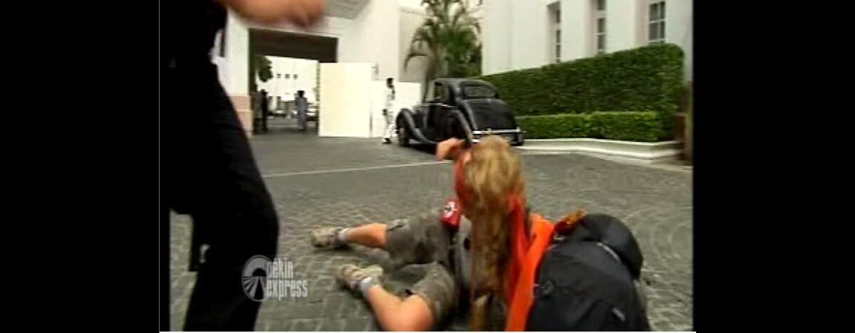 Photo : Belle chute de Sandrine Corman qui vient de se faire (très) mal ...