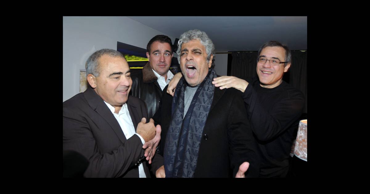 Luis, Enrico Macias et Louis Acariès lors de la soirée d'inauguration ...