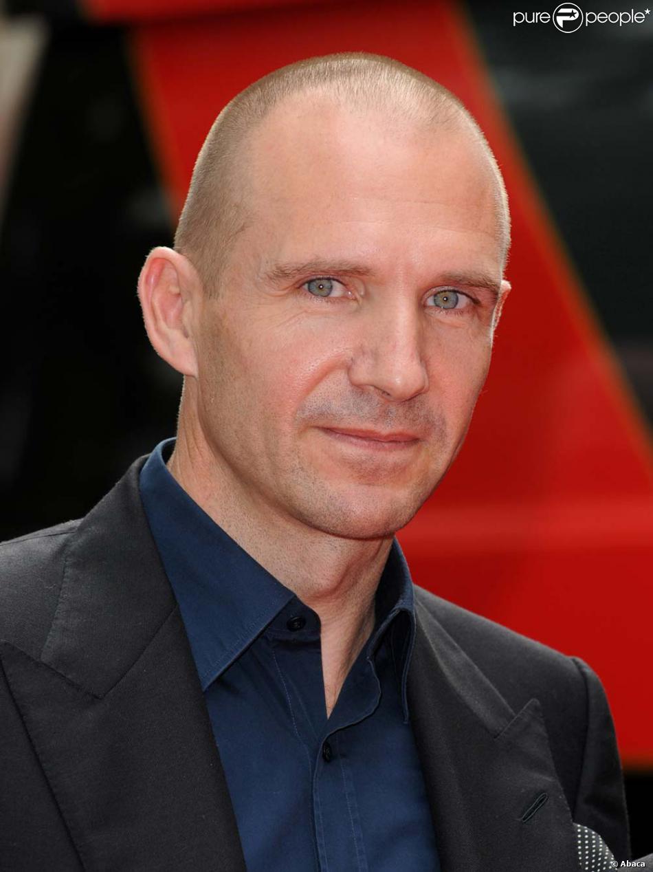 Ralph Fiennes - Purepeople