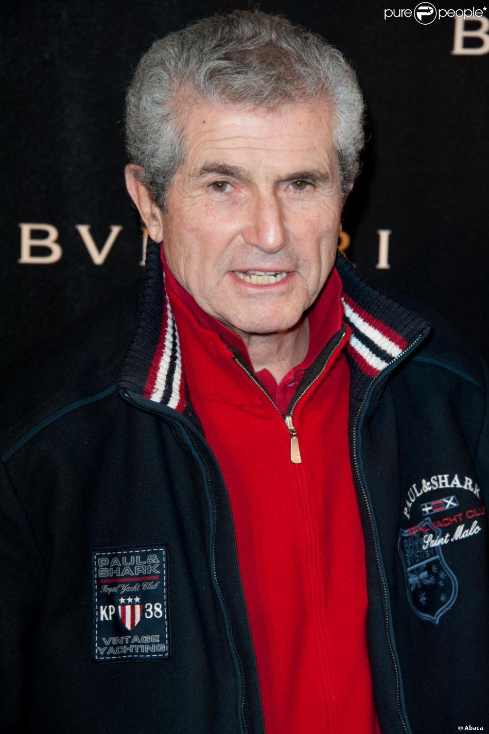 Claude Lelouch reçoit le prix du public à Cannes en 1981 pour son film ...