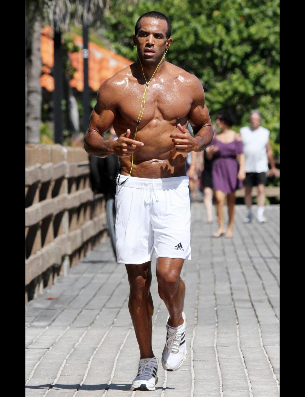 Photo : Craig David en octobre 2010 - bodybuildé - Purepeople