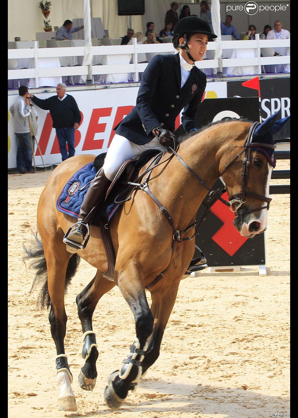Charlotte Casiraghi particpe au Global Champions Tour 2011 sur le ...