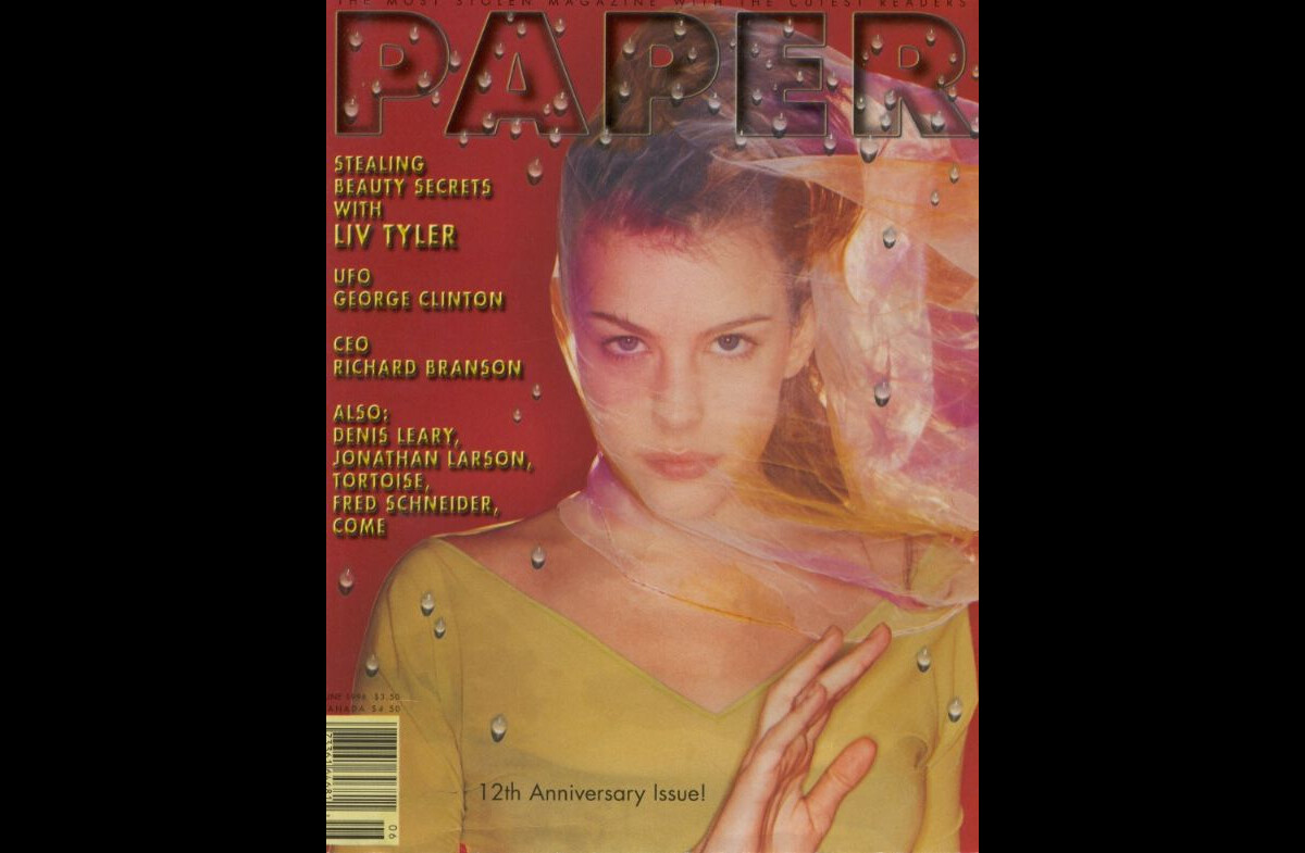 Photo : Liv Tyler, en couverture du magazine Paper pour son numéro de ...