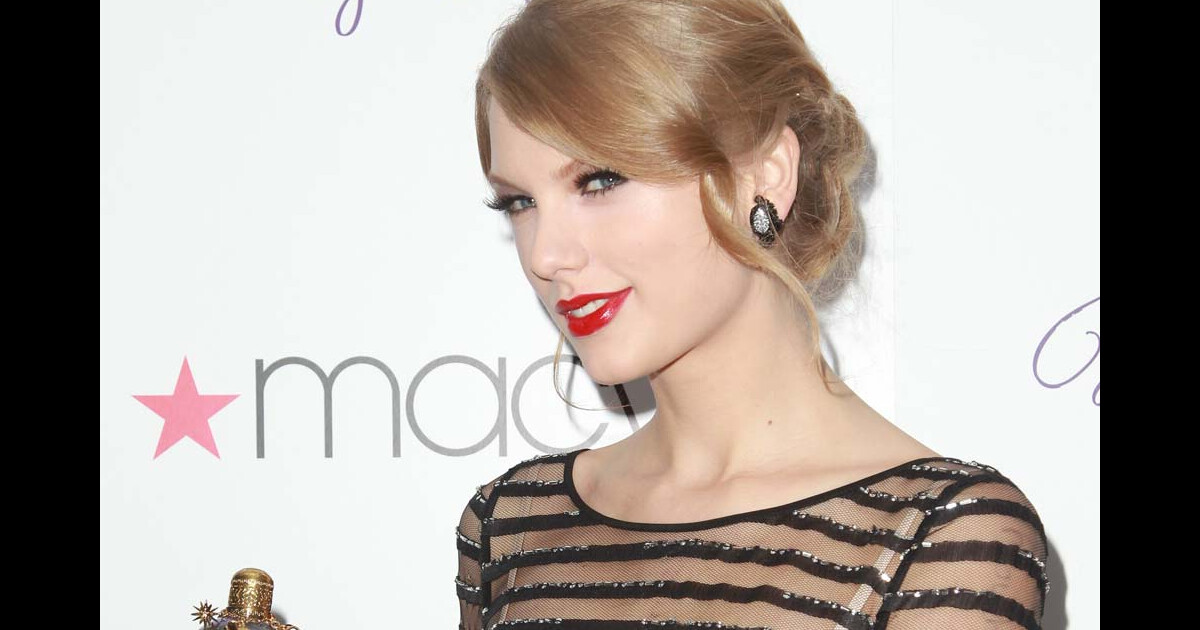Taylor Swift : Quand la princesse country devient VRP de luxe - Purepeople
