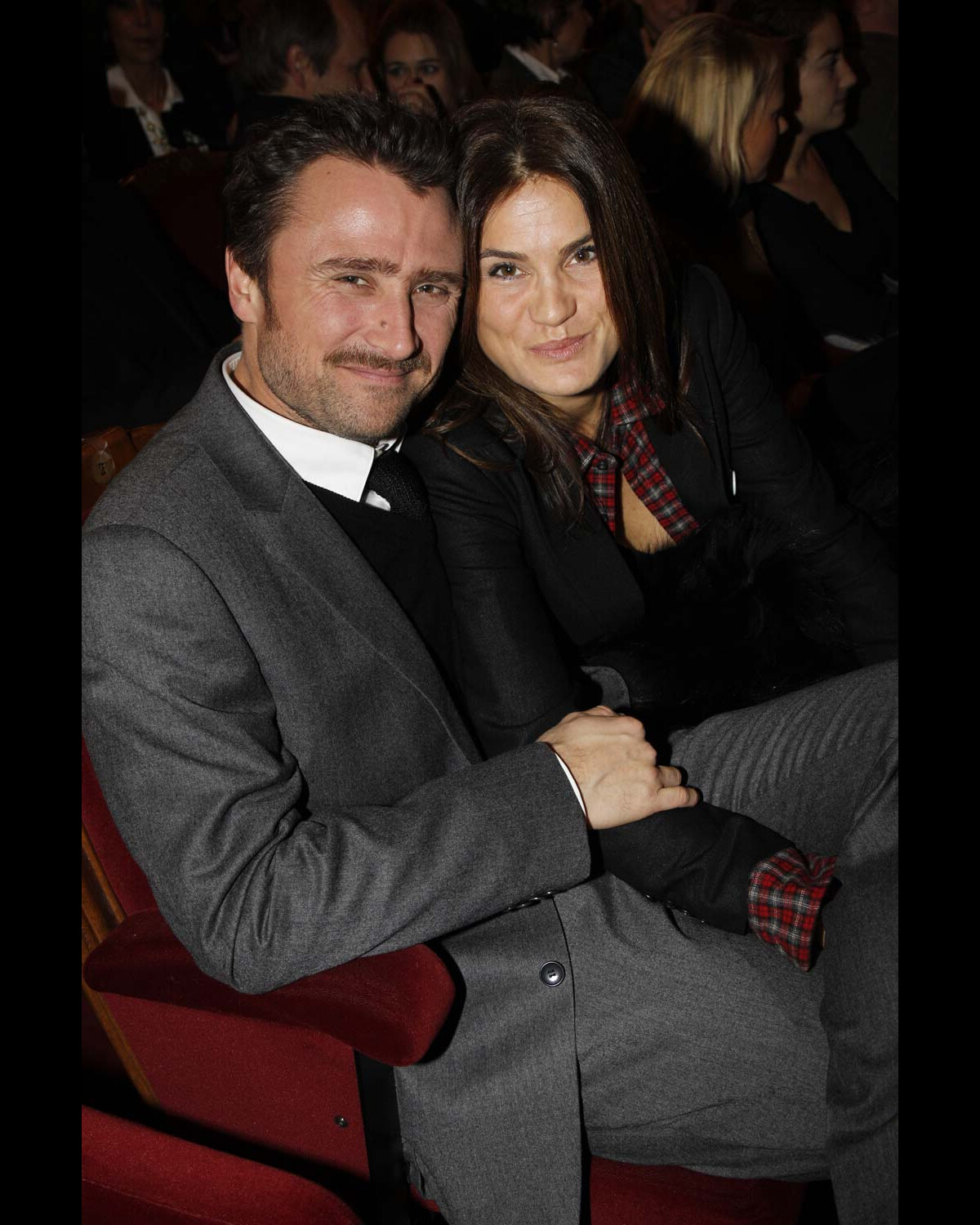 Photo : Alexandre Brasseur et sa femme Juliette à la générale de ...