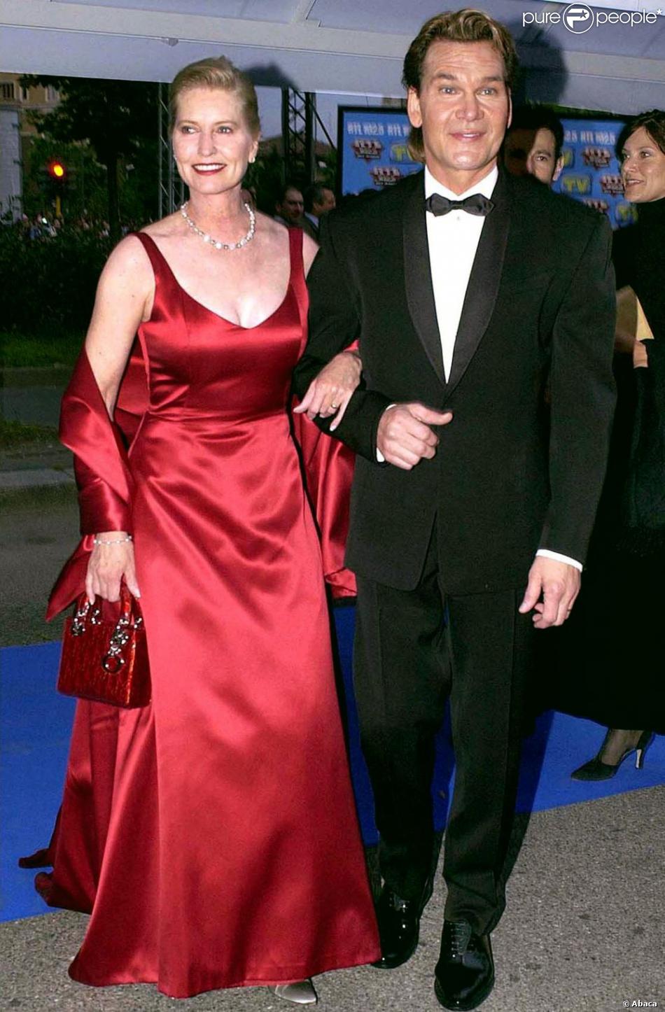 Patrick Swayze et sa femme Lisa Niemi en 2001 - Purepeople Patrick Swayze et sa femme Lisa Niemi en 2001 - Purepeople