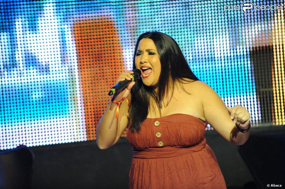Amalya lors du concert pour Les Petits Anges de la Vie, au VIP ROOM de ...