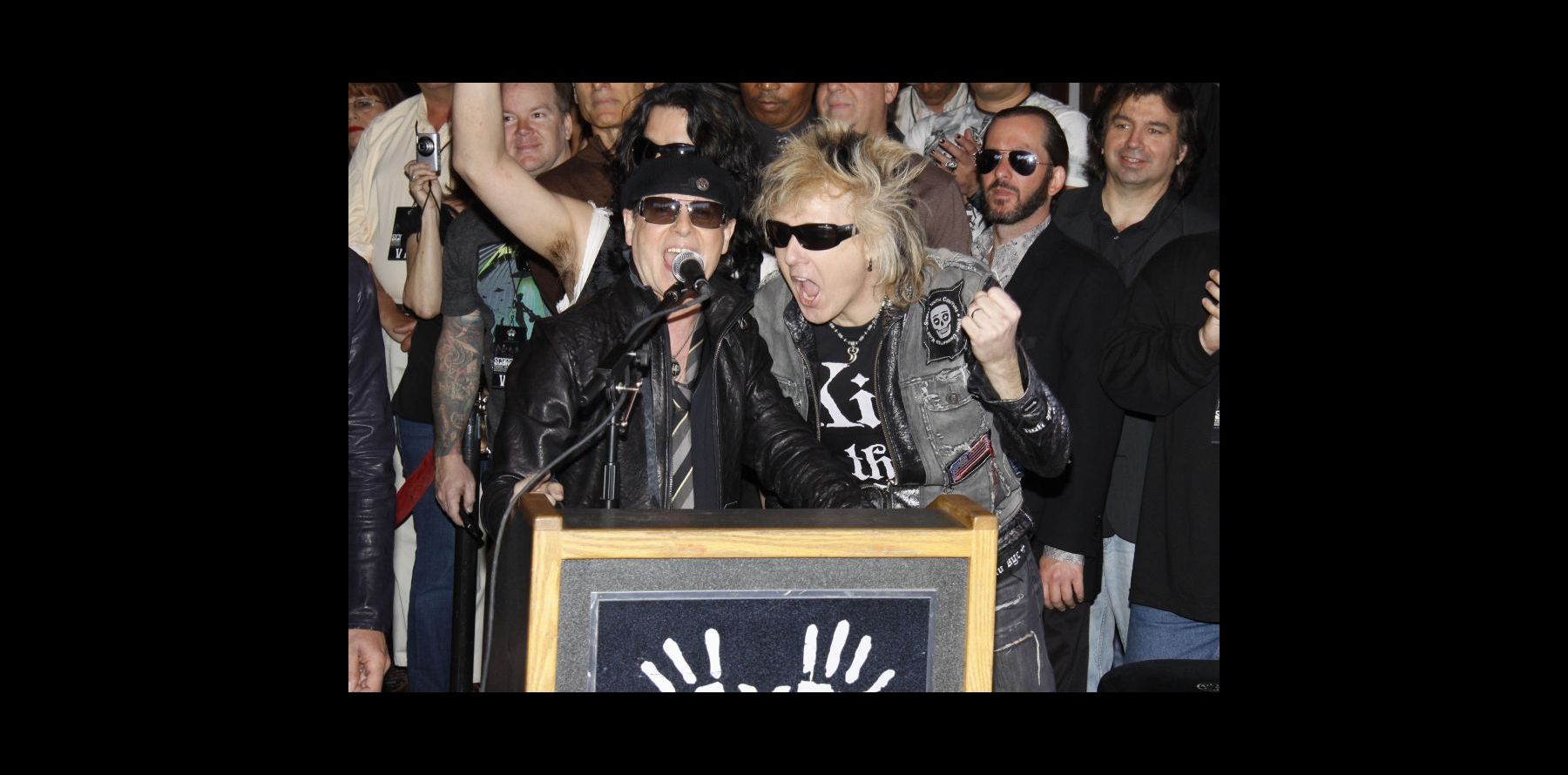 James Kottak de Scorpions et son ex Athena Lee : Argent, alcool, c'est ...