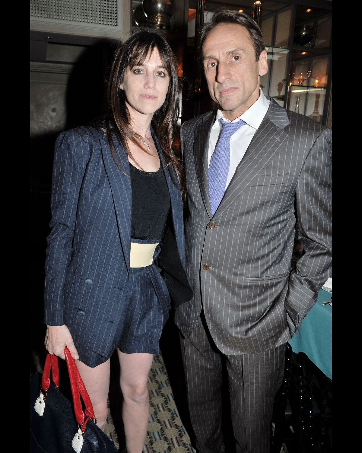 Photo : Charlotte Gainsbourg, très en beauté, et le docteur Krishna ...