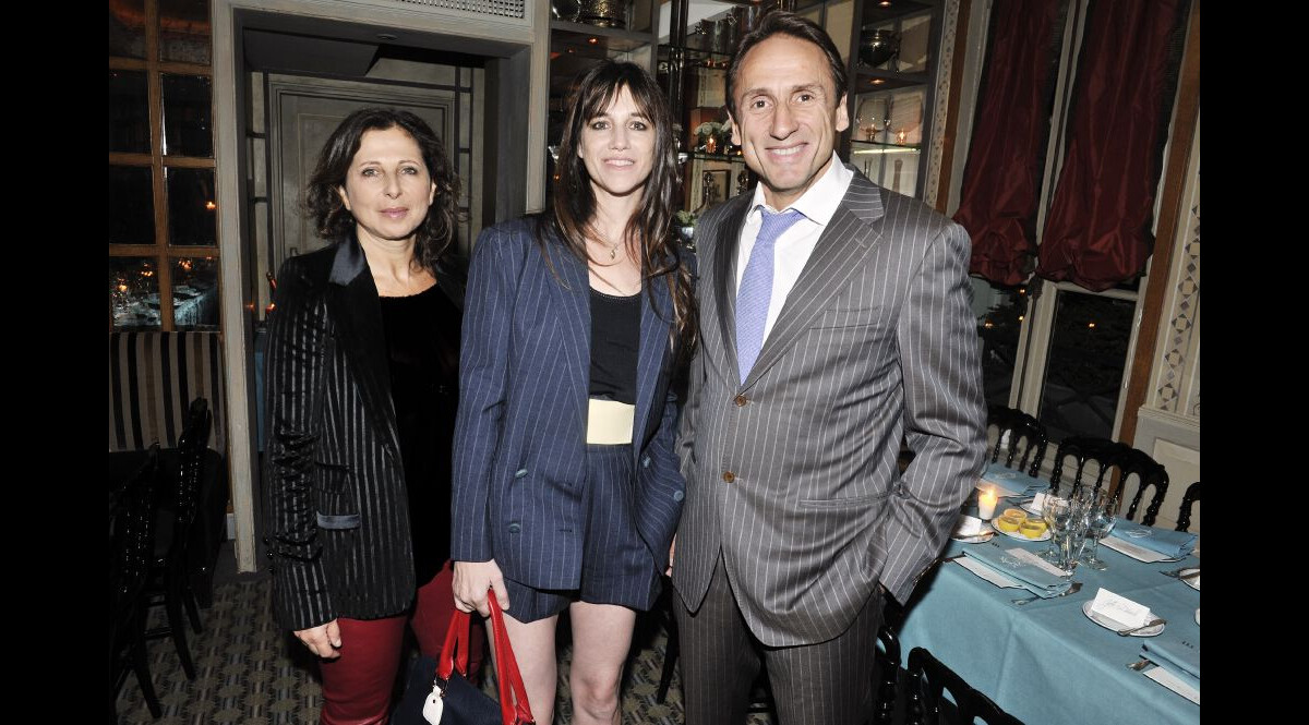 Photo : Isabelle Sarfati de l'institut du Sein, Charlotte Gainsbourg et ...