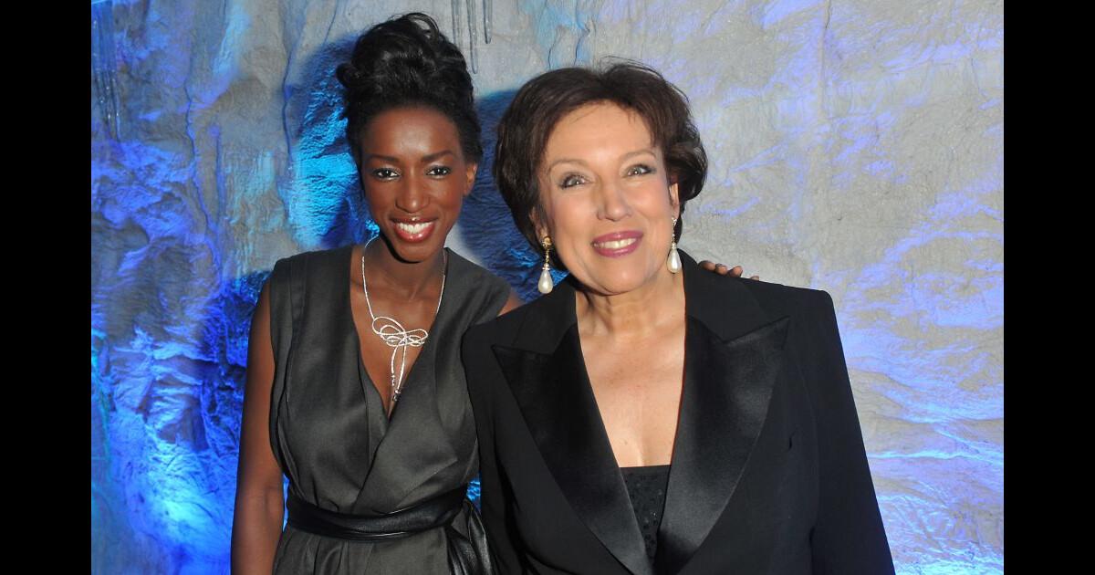 Roselyne Bachelot : Etincelante au Vip Room pour une soirée luxueuse ...