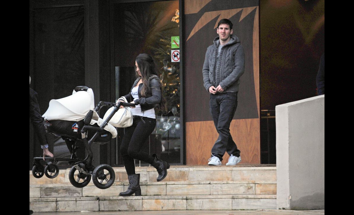 Photo : Lionel Messi et sa compagne Antonella Roccuzzo se sont offert ...