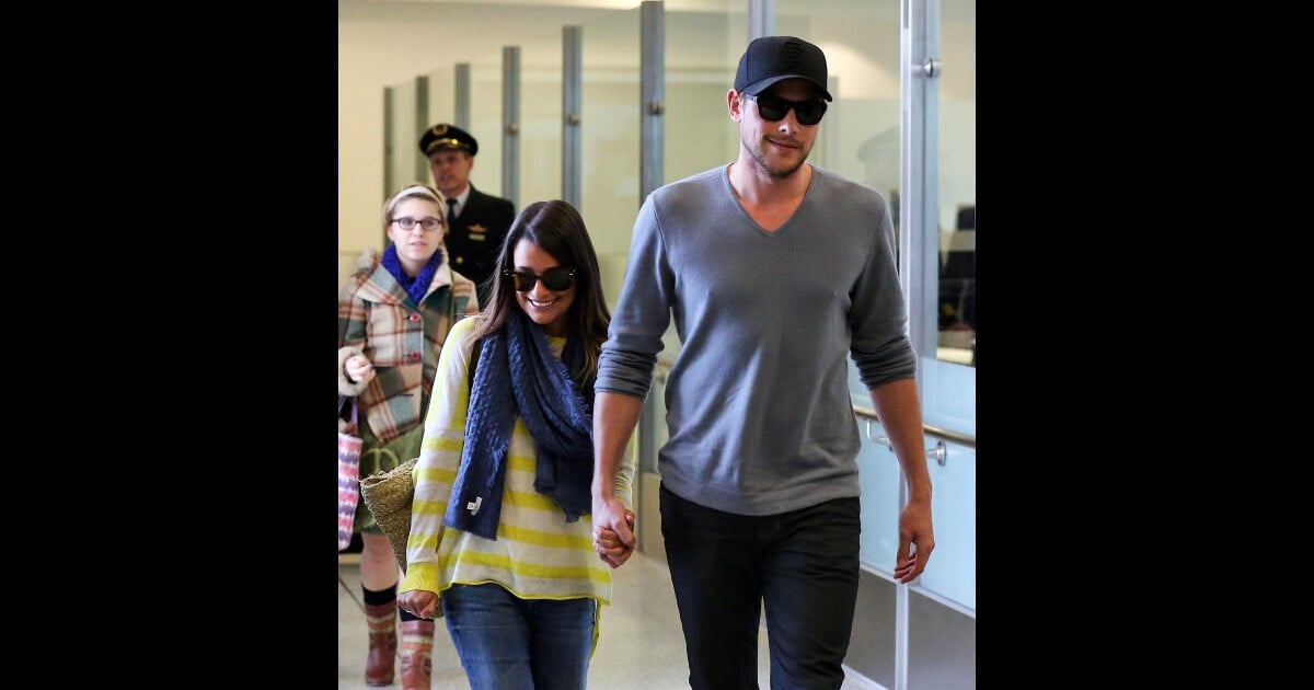 Lea Michele, de retour d'Hawaï souriante et bronzée avec Cory Monteith ...