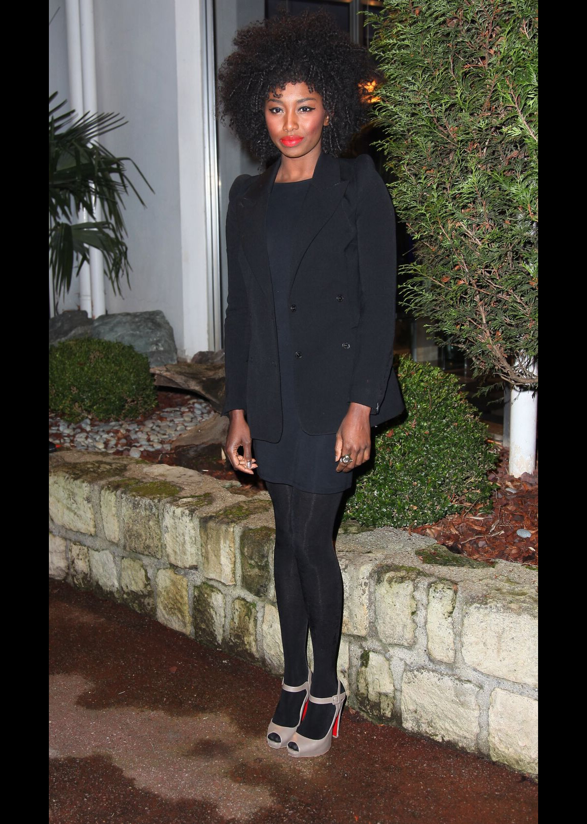 Photo : Inna Modja arrive au Pavillon d'Armenonville pour assister au ...