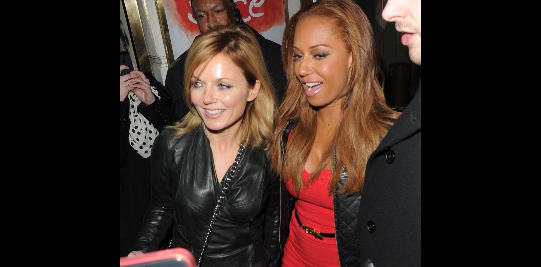 Mel B et Geri Halliwell : Avant une nuit de fête, elles réconfortent ...