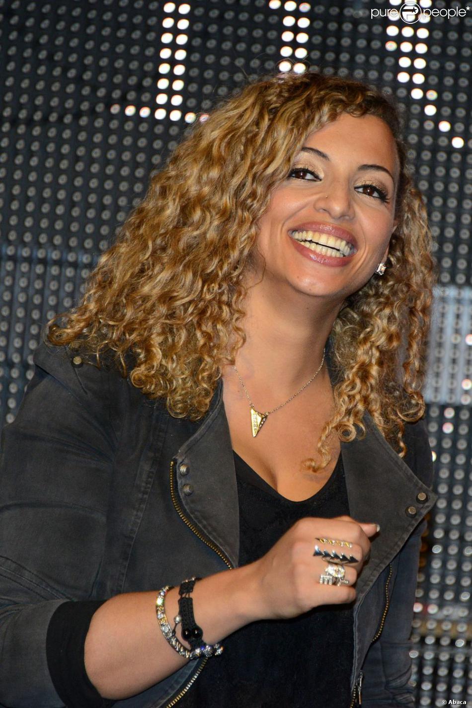 Kayna Samet ~ Complete Wiki & Biography with Photos | Videos