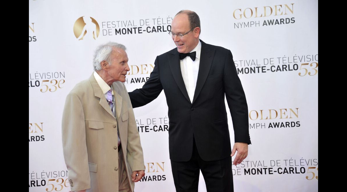 Photo : Robert Conrad et le prince Albert II de Monaco au 53e Festival ...
