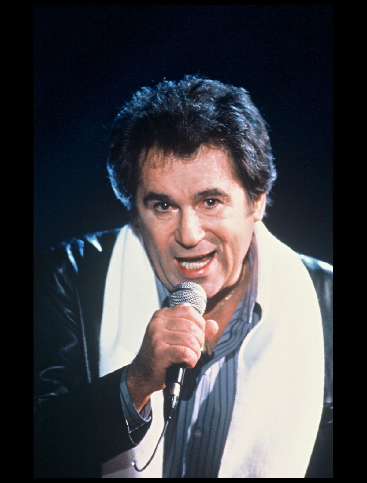 Photo : Claude Nougaro sur le plateau de l'émission Sacrée Soirée le 8 ...