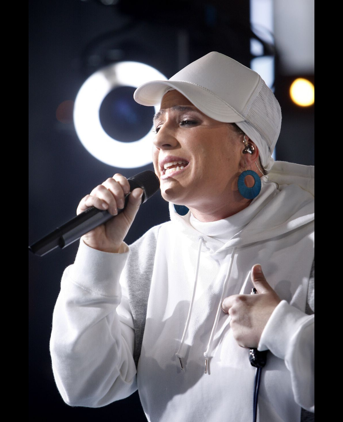 Photo : La chanteuse Diam's le 1er avril 2010 à Paris. - Purepeople