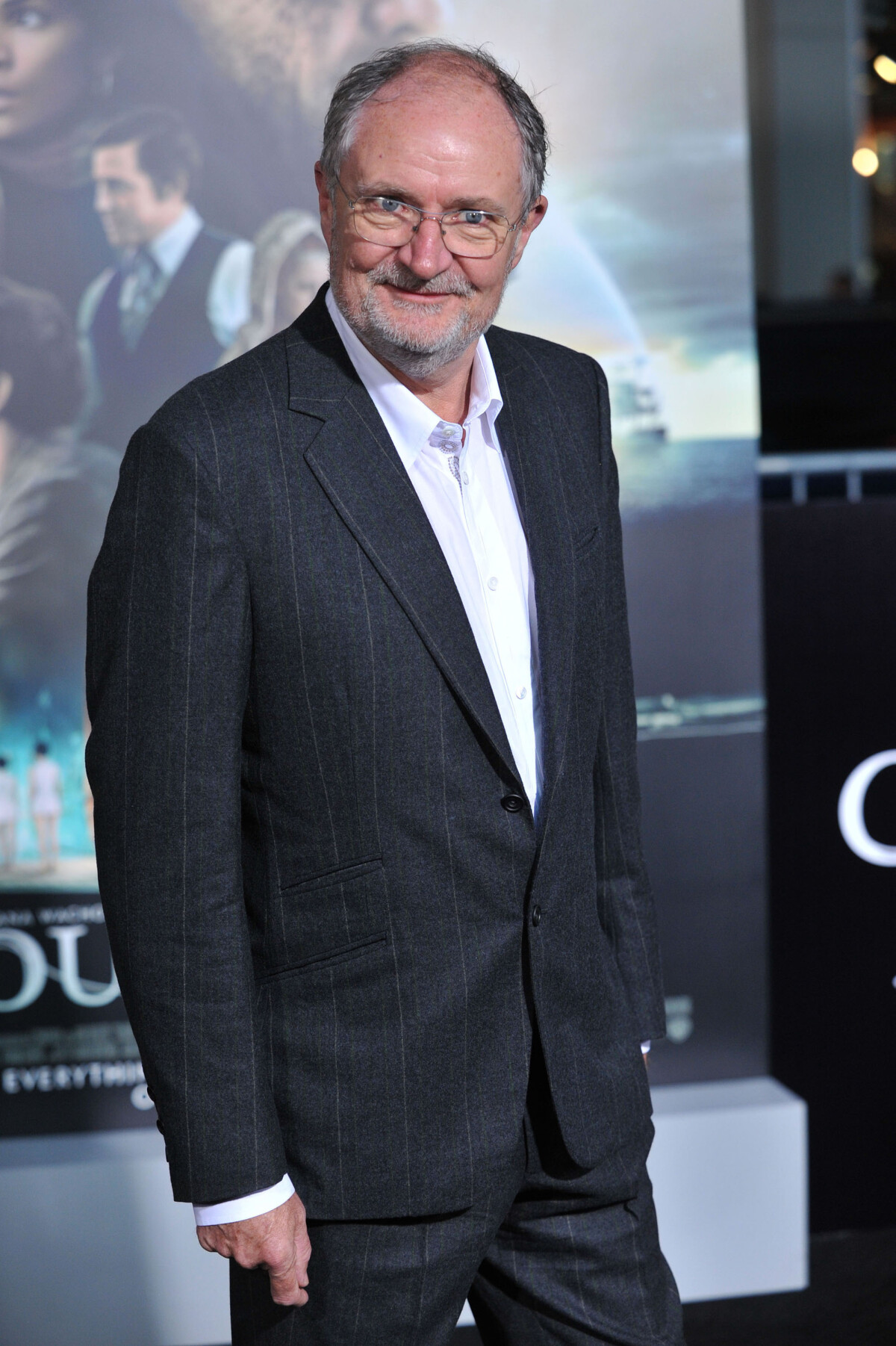 Photo : Jim Broadbent lors de l'avant-première du film "Cloud Atlas" à ...