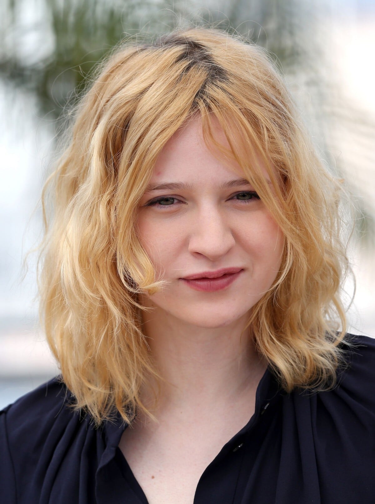 Photo : Christa Théret présente 'Renoir' à Cannes le 26 mai 2012 ...
