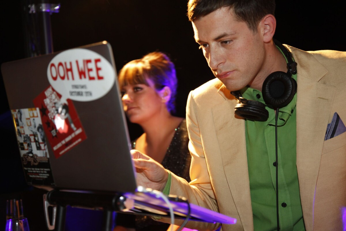 Photo : Mark Ronson et Lily Allen lors de leur DJ set à la soirée du ...