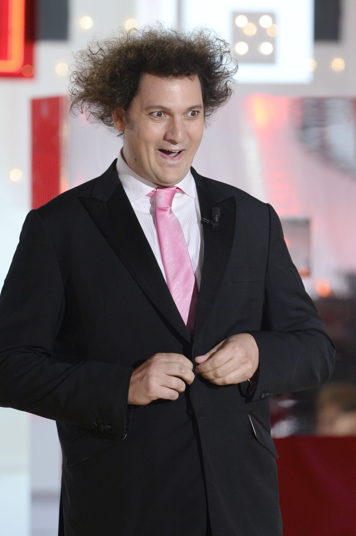 Photo : Eric Antoine sur le plateau de l'émission "Vivement Dimanche" à ...