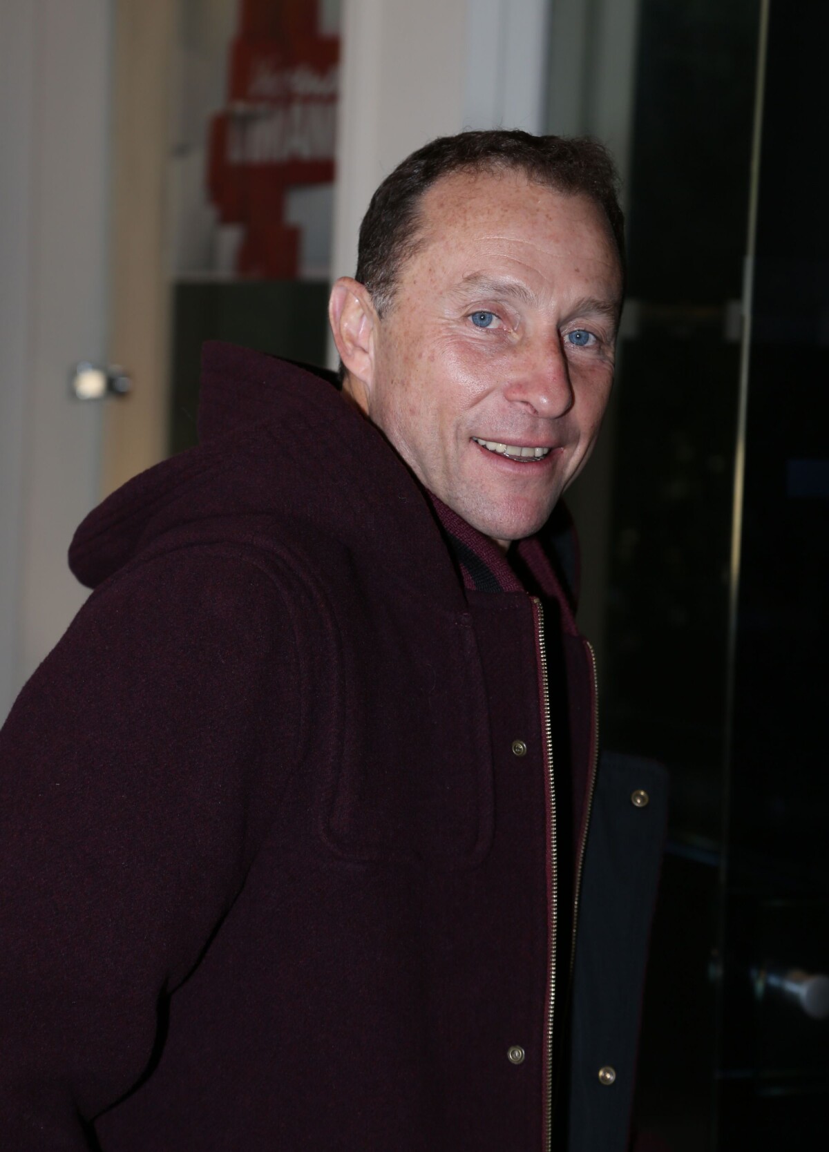 Photo : Jean-Pierre Papin arrive à l'enregistrement de l'émission ...