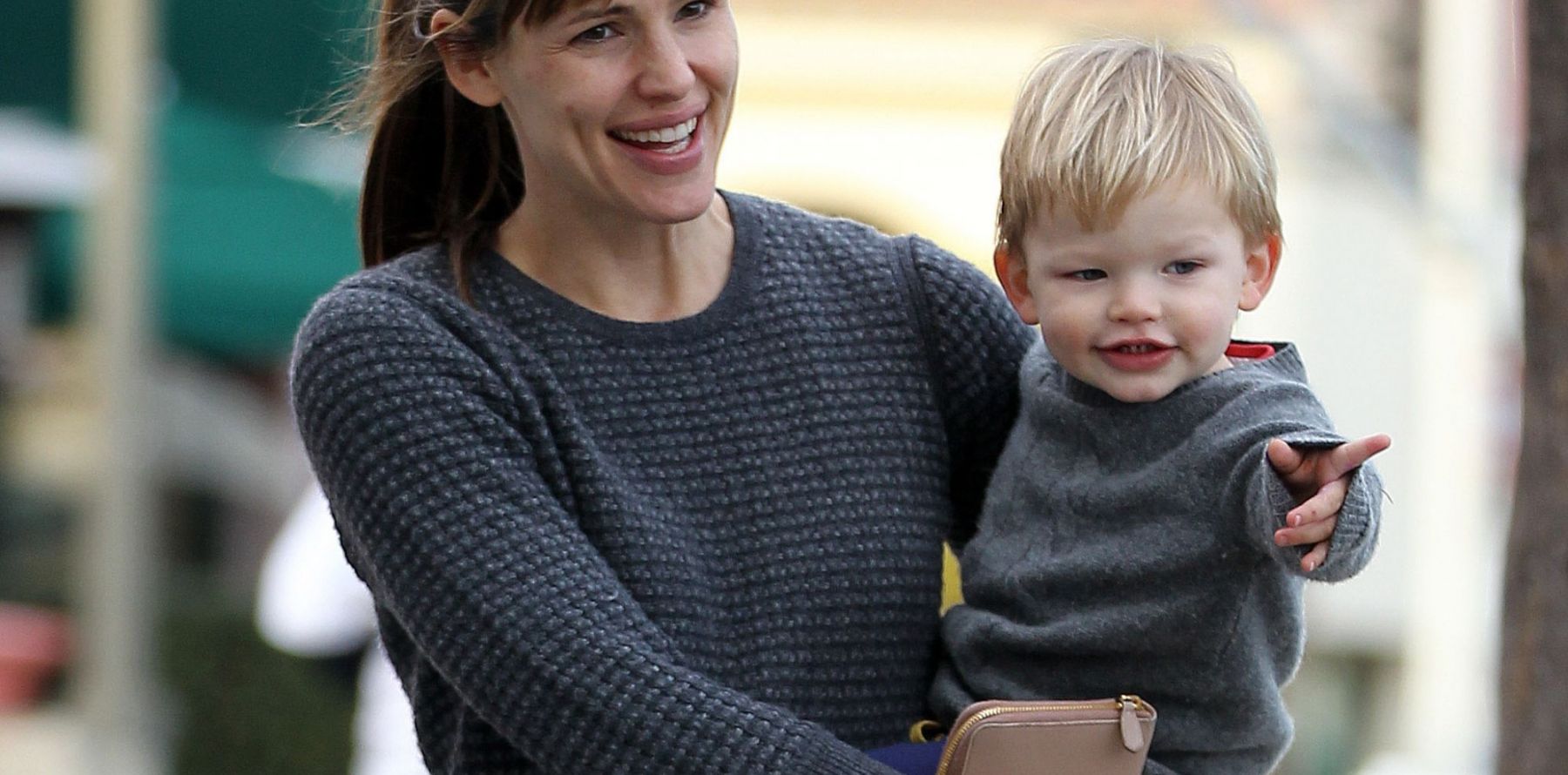 Jennifer Garner : Shopping avec son adorable Samuel et pique-nique en ...