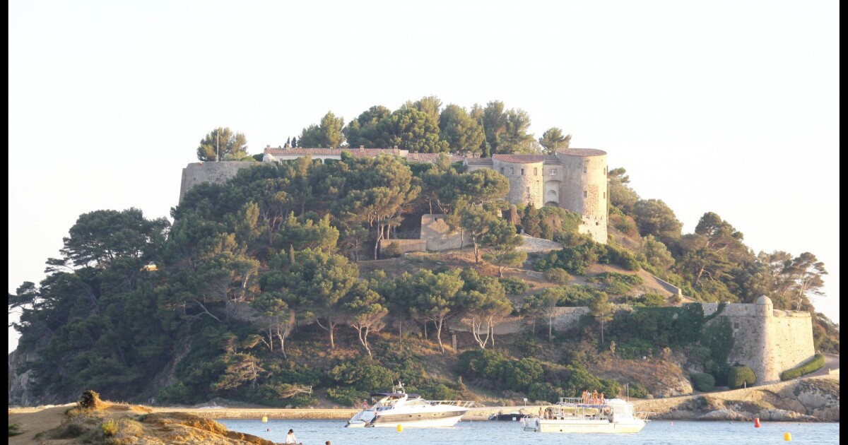 François Hollande : Le fort de Brégançon à visiter - Purepeople