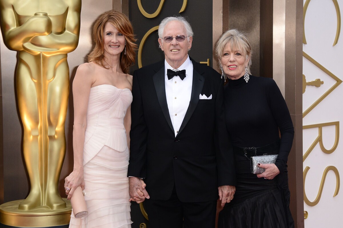 Photo : Laura Dern, son père Bruce Dern et Andrea Beckett lors de la ...