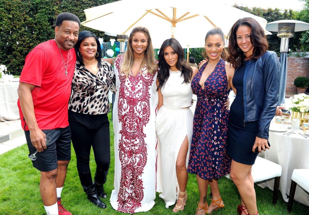 Photo : Carlton et Jackie Harris, leur fille Ciara, Kim Kardashian ...