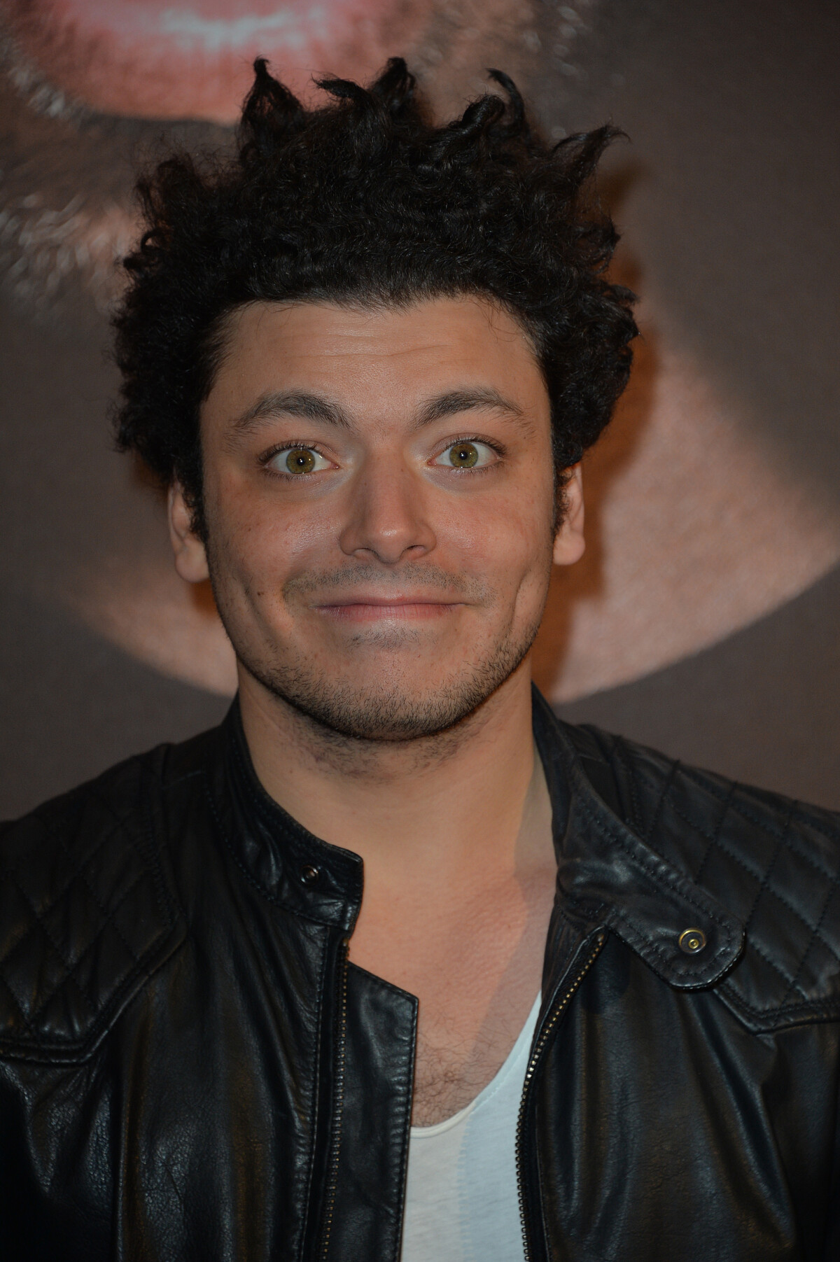Photo : Kev Adams à Paris, le 17 mars 2014. - Purepeople