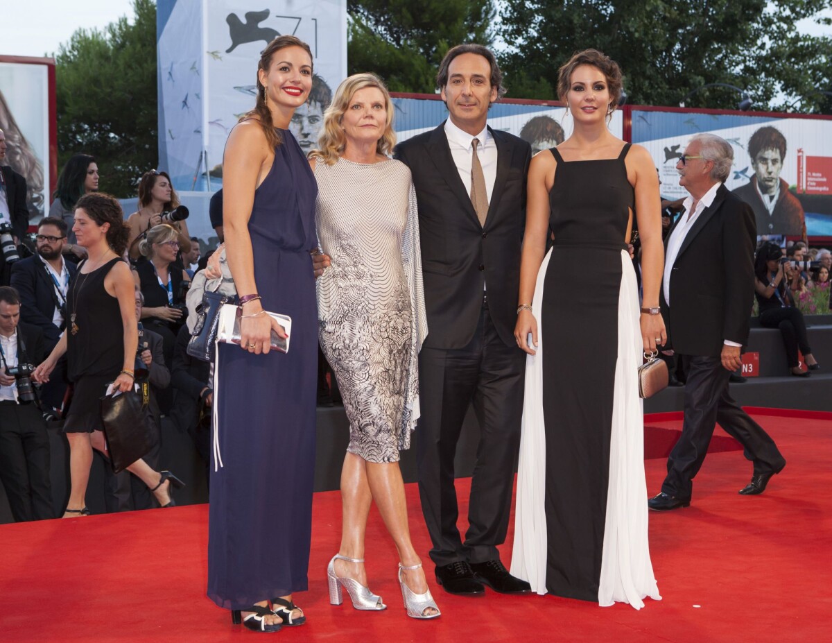 Photo : Alexandre Desplat avec sa femme Dominique et ses filles à la ...