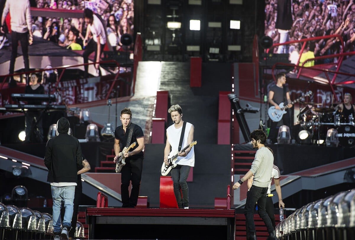 Photo : Le groupe "One Direction" en concert à Copenhague. Le 16 juin ...