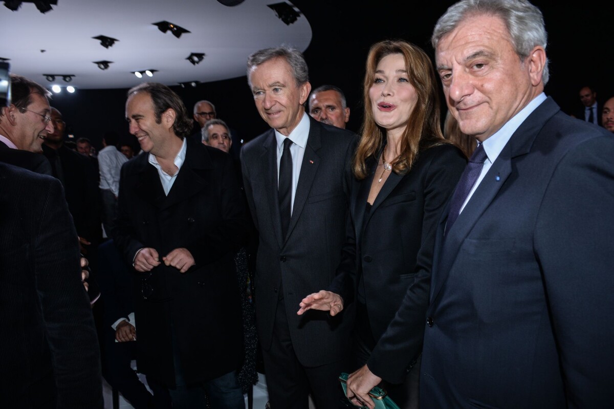 Photo : Carla Bruni, Bernard et Hélène Arnault, Sidney Toledano au ...