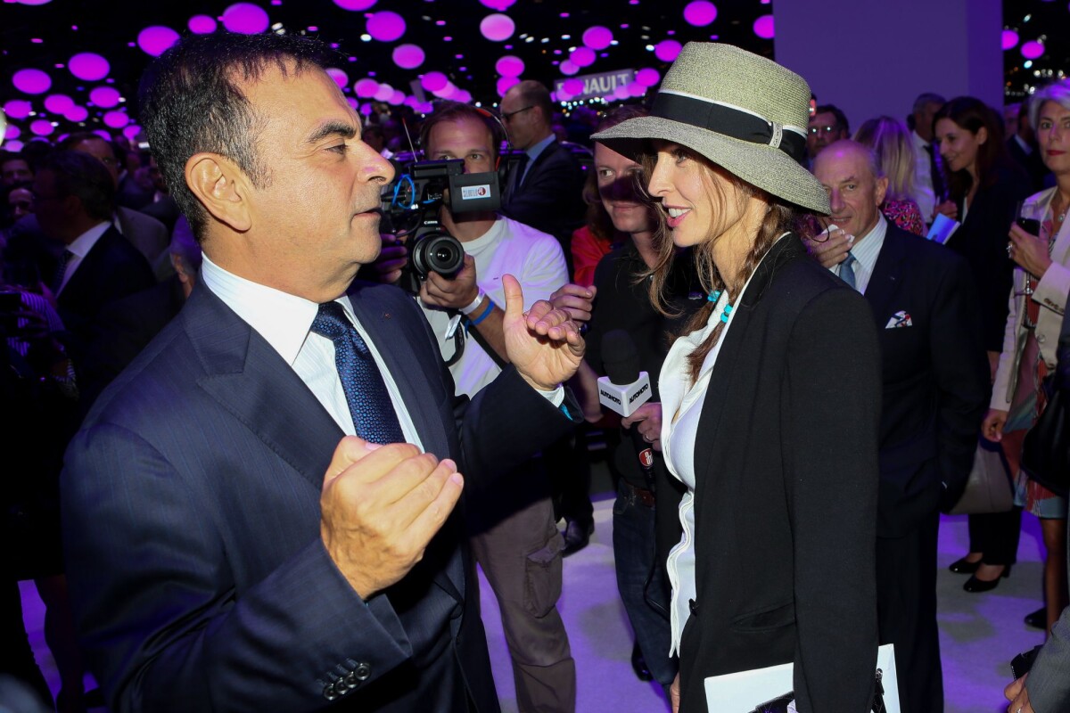 Photo : Carlos Ghosn et Anne Parillaud lors de la soirée d'inauguration ...