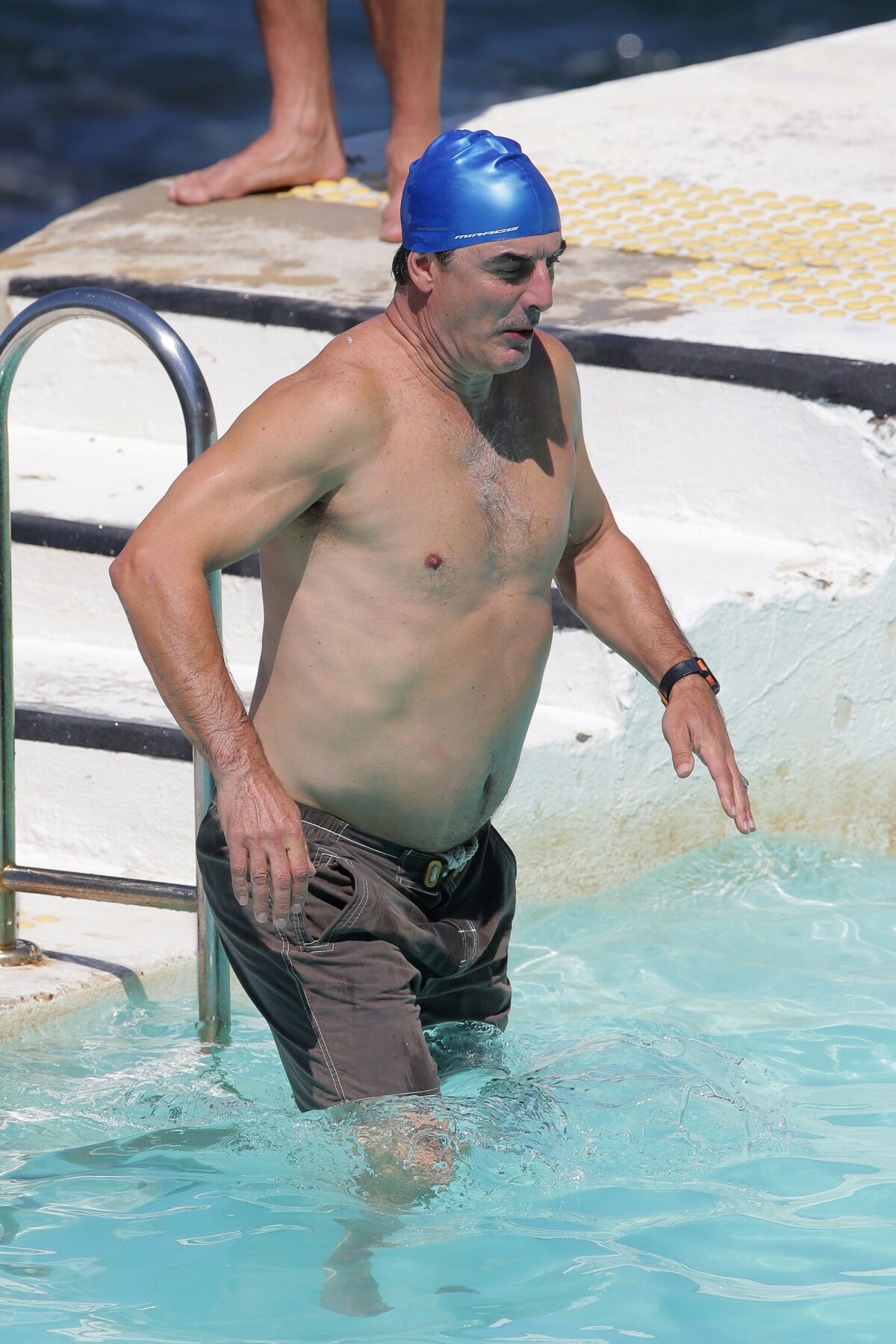 Photo : Chris North (59 ans) se baigne à Sydney, le 12 octobre 2014 ...