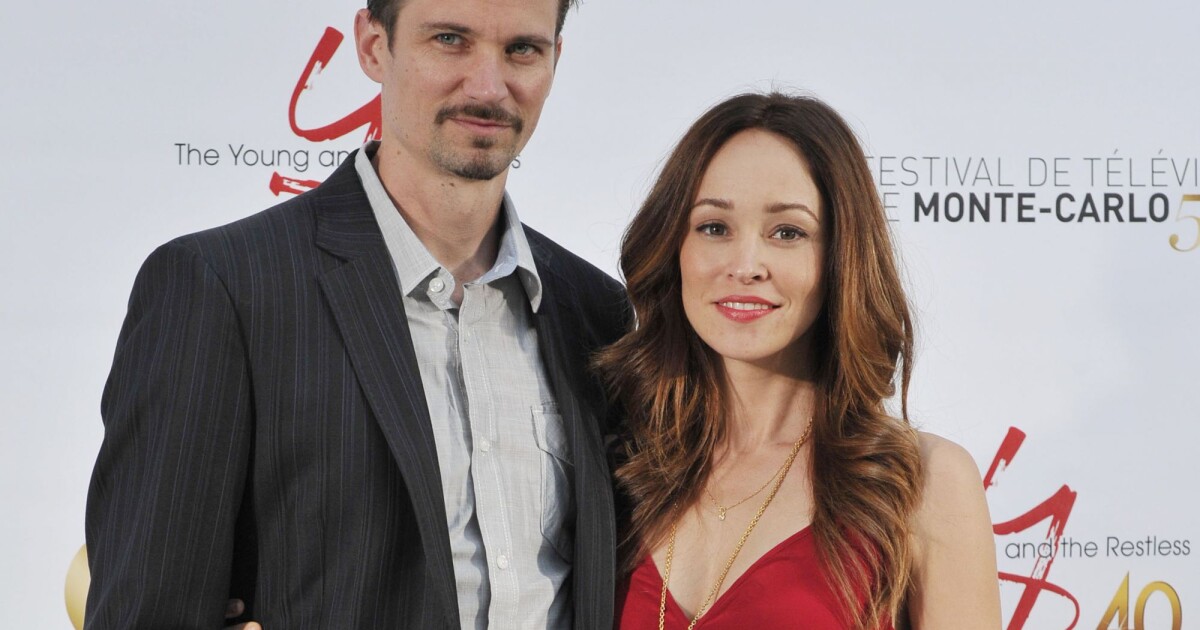 Autumn Reeser (Newport Beach) divorce - Purepeople