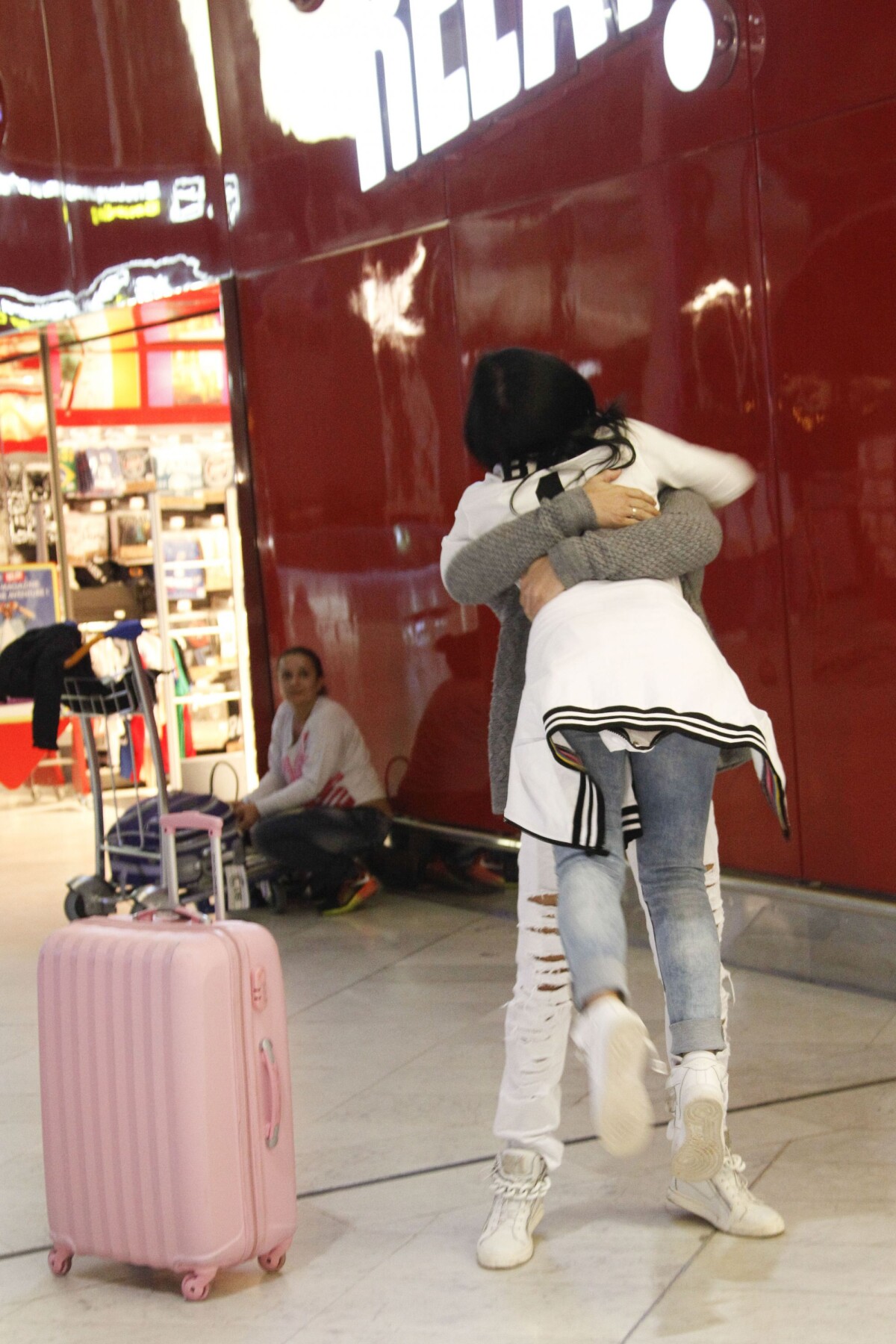 Photo : Jessica - Départs des "Anges de la Télé Réalité 7" pour le ...