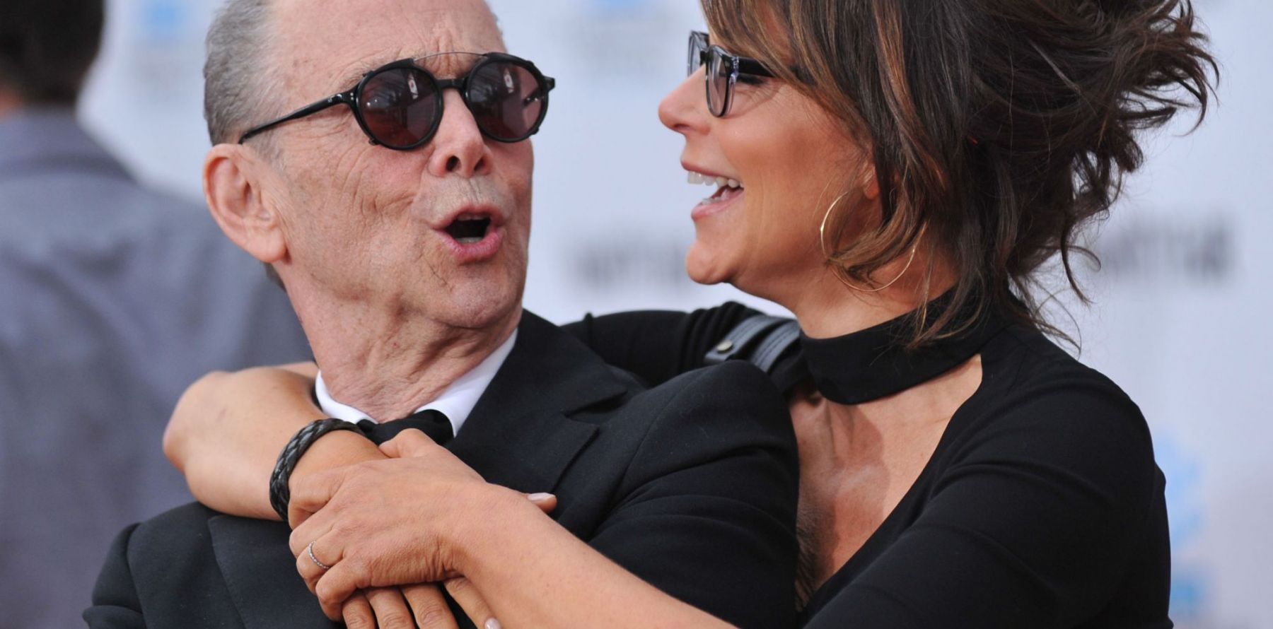 Jennifer Grey : Son papa Joel, 82 ans et star de Broadway, fait son ... Jennifer Grey : Son papa Joel, 82 ans et star de Broadway, fait son ...