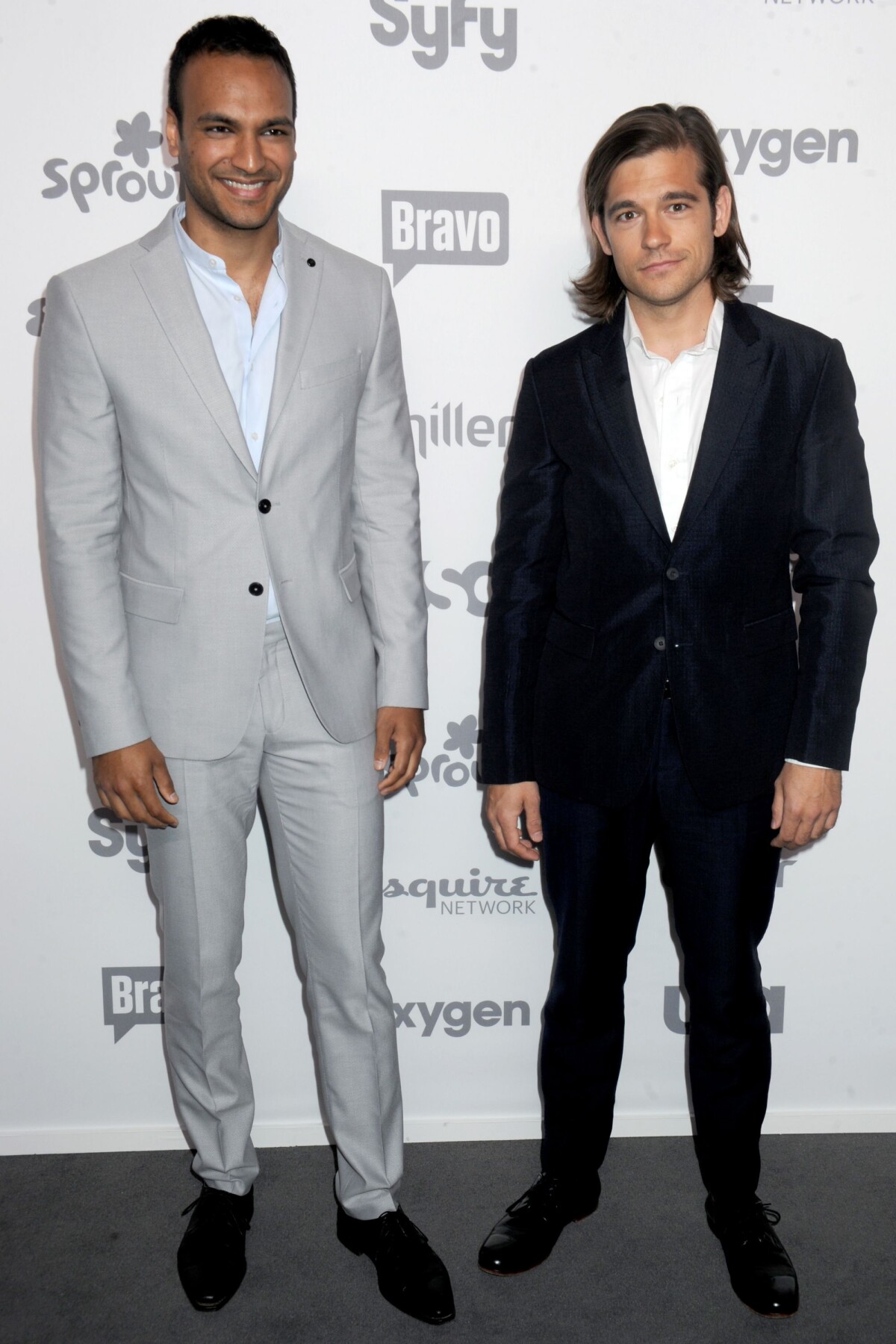 Photo : Arjun Gupta et Jason Ralph à la soirée « 2015 NBCUniversal ...