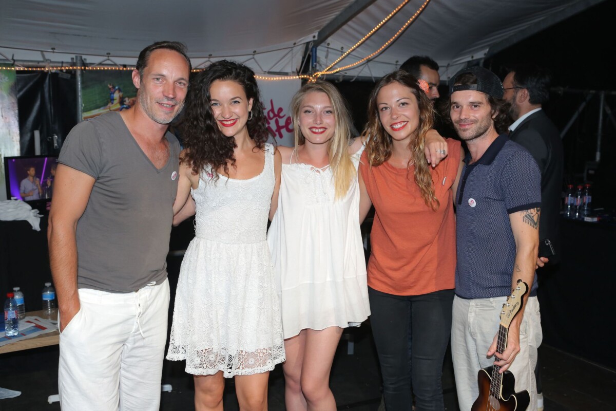 Photo : Exclusif - Grégory Questel, Cynthia et Julia du groupe Dyare ...