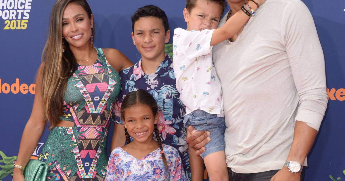 Tony Gonzalez et sa famille lors des Nickelodeon Kid's Choice Sports ...