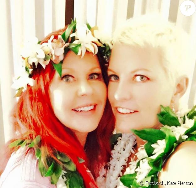 Kate Pierson des B-52's : La chanteuse de Love Shack s'est mariée avec ...