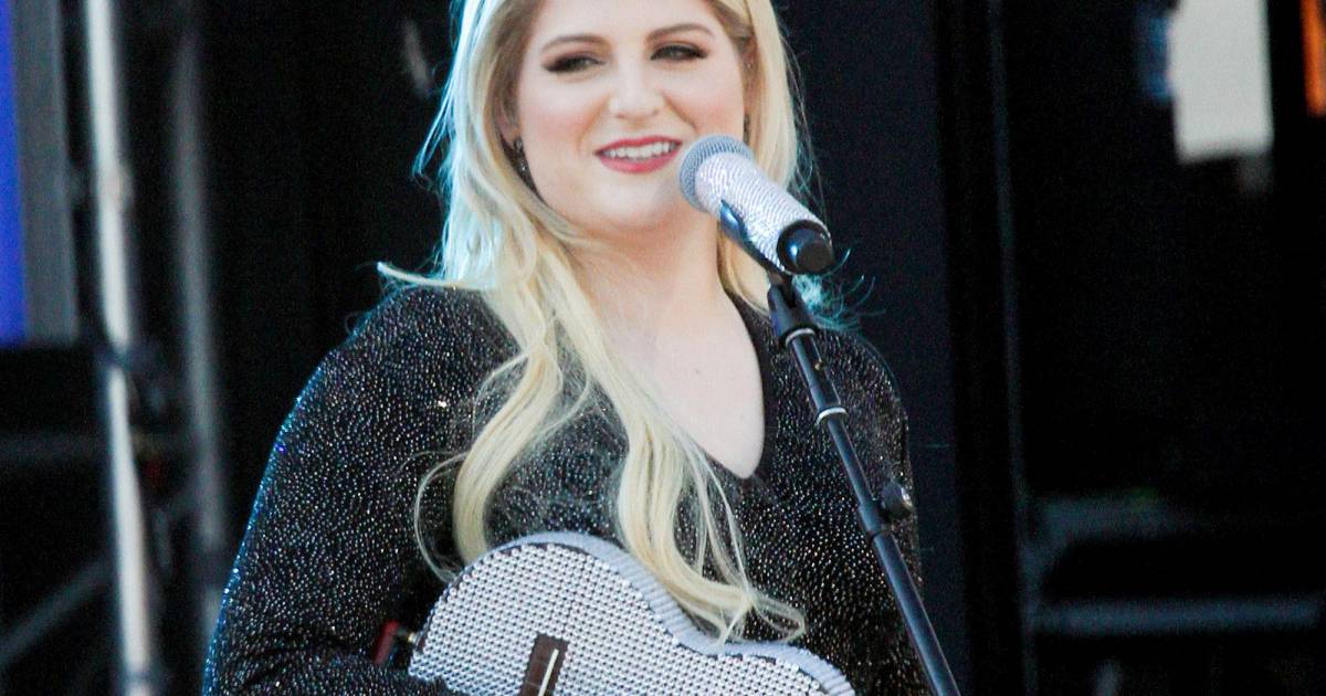 Meghan Trainor sur scène au Capitan Theatre à Hollywood le 23 juillet ...