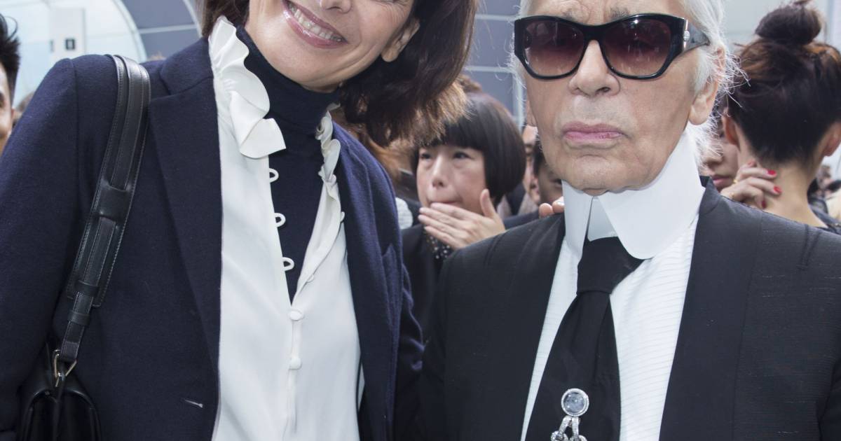 Inès de la Fressange et Karl Lagerfeld - Backstage lors du défilé de ...