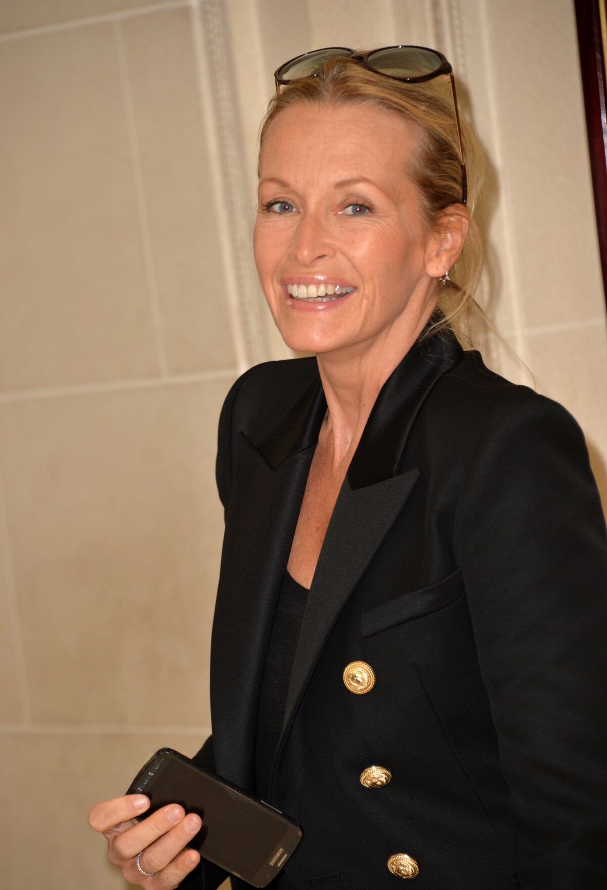 Photo : Estelle Lefébure - People au défilé de mode "Balmain ...