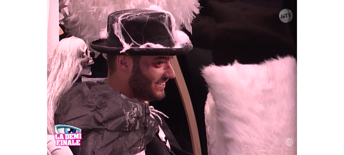 Photo : Loïc, dans la quotidienne de Secret Story 9, le lundi 2 ...